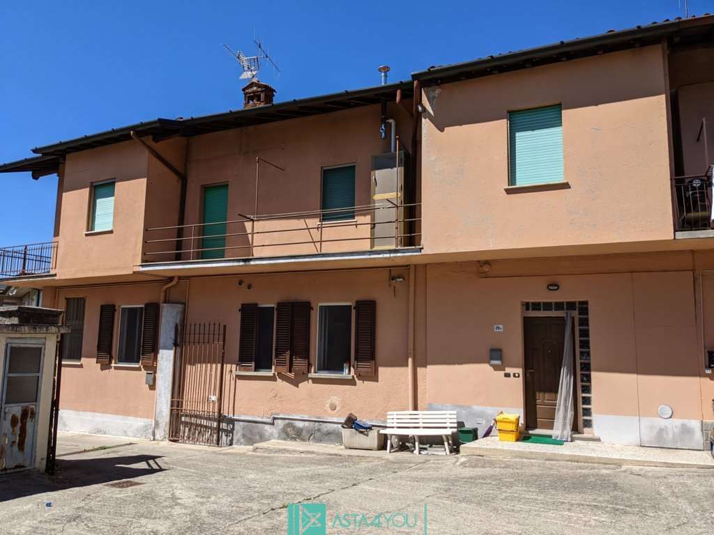 palazzo in vendita a oggiono