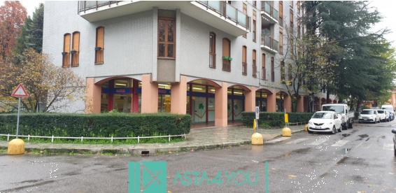 locale commerciale in vendita a brugherio