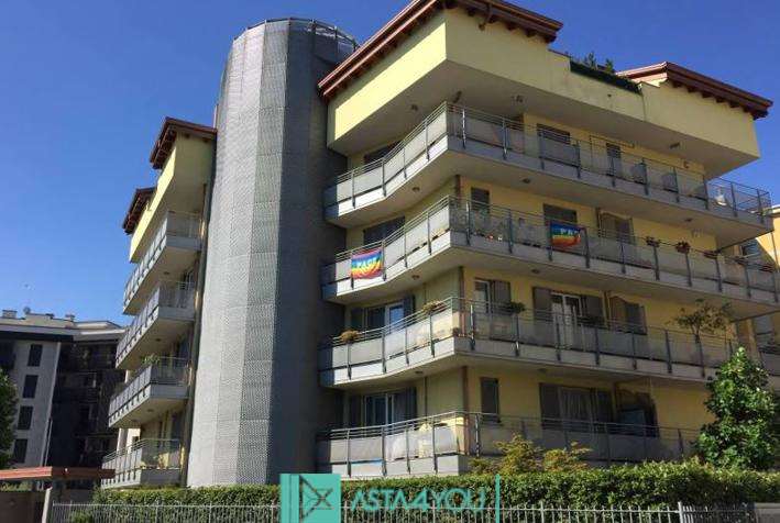 ufficio in vendita a monza