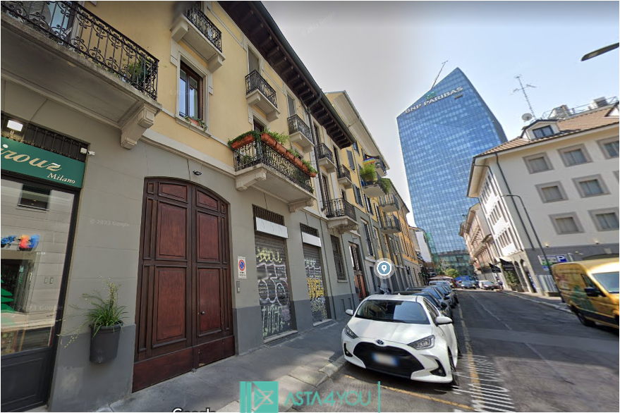 locale commerciale in vendita a milano