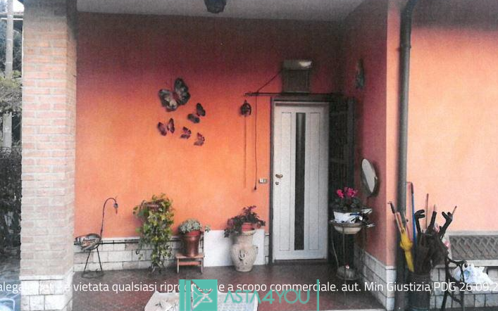 villa in vendita a dovera