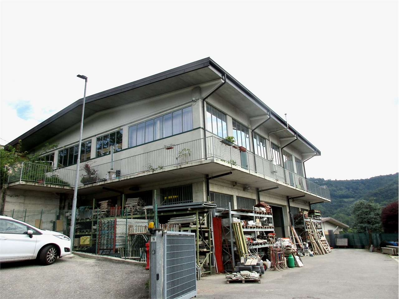 capannone in vendita a berbenno