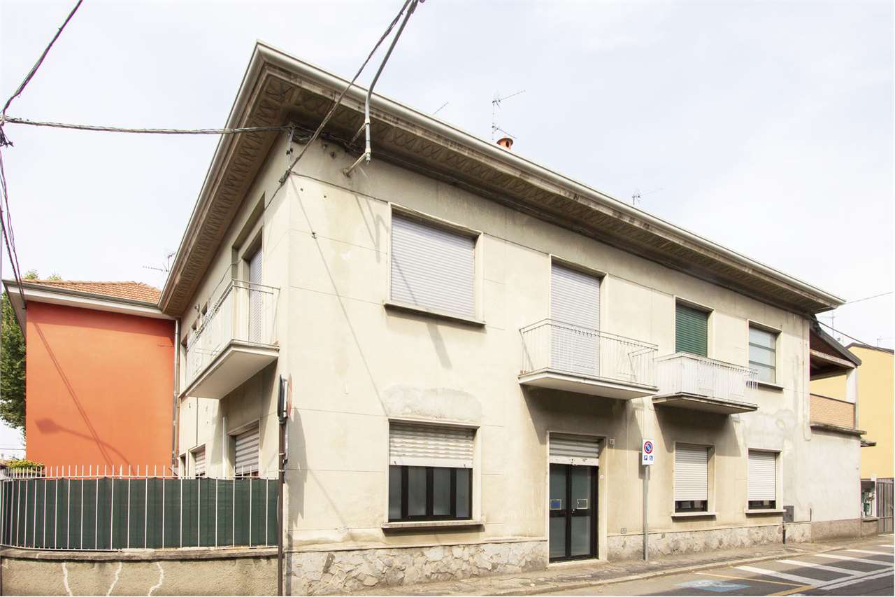 trilocale in vendita a varedo